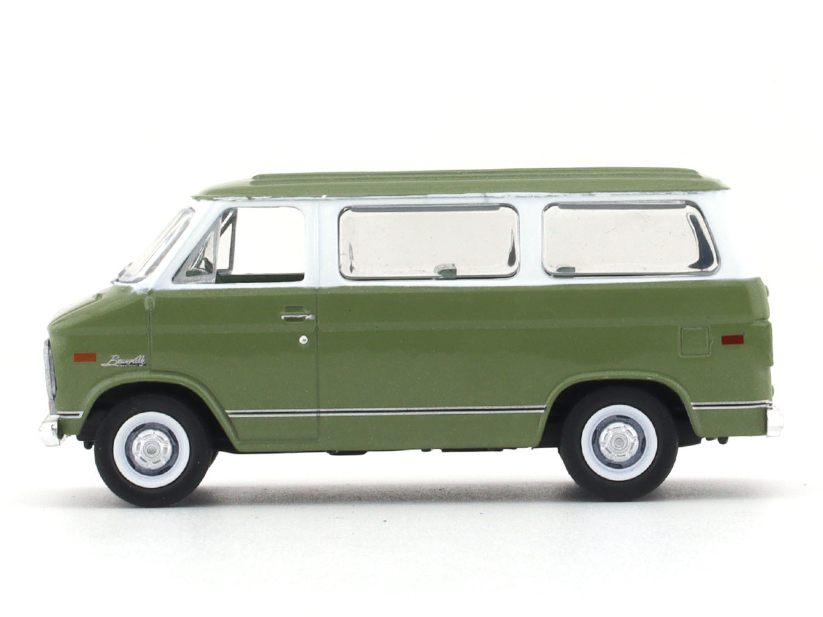 1971 Chevrolet Van Beauvile 10 green 1:64 M2 Machines diecast scale car ...
