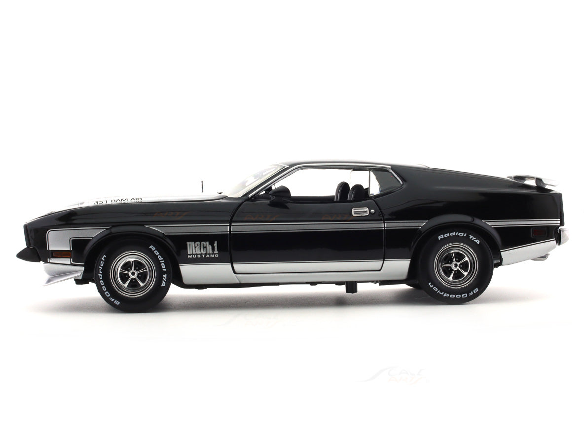 1971 Ford Mustang MACH 1 black 1:18 Sunstar diecast Scale Model ...