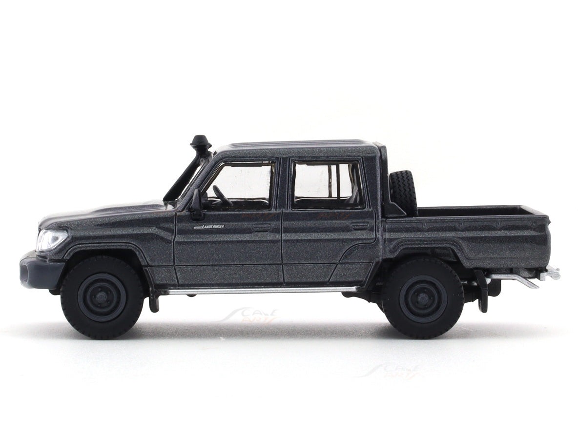 2014 Toyota Land Cruiser LC79 Graphite Grey 1:64 Para64 licensed ...