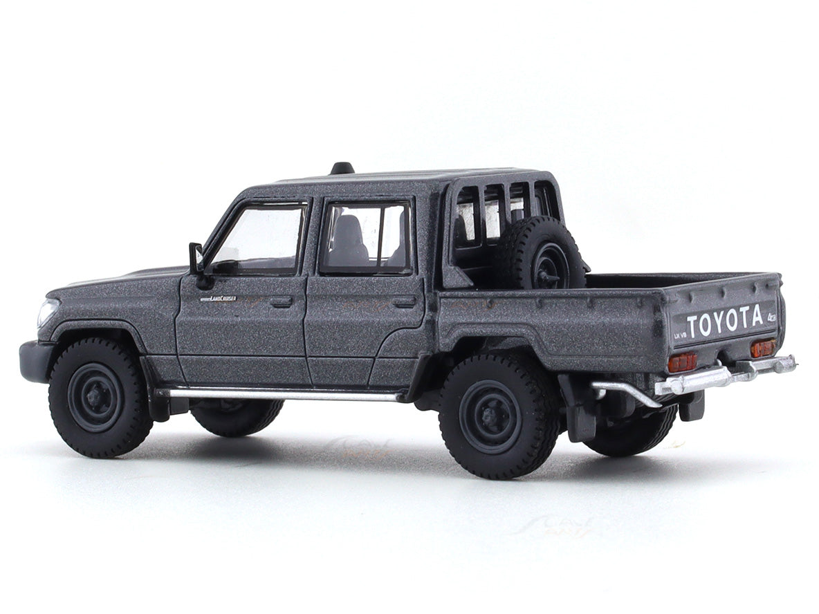 2014 Toyota Land Cruiser LC79 Graphite Grey 1:64 Para64 licensed ...