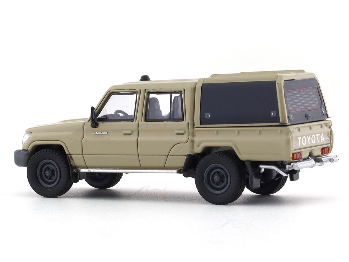 2014 Toyota Land Cruiser LC79 Sandy Taupe 1:64 Para64 licensed diecast ...