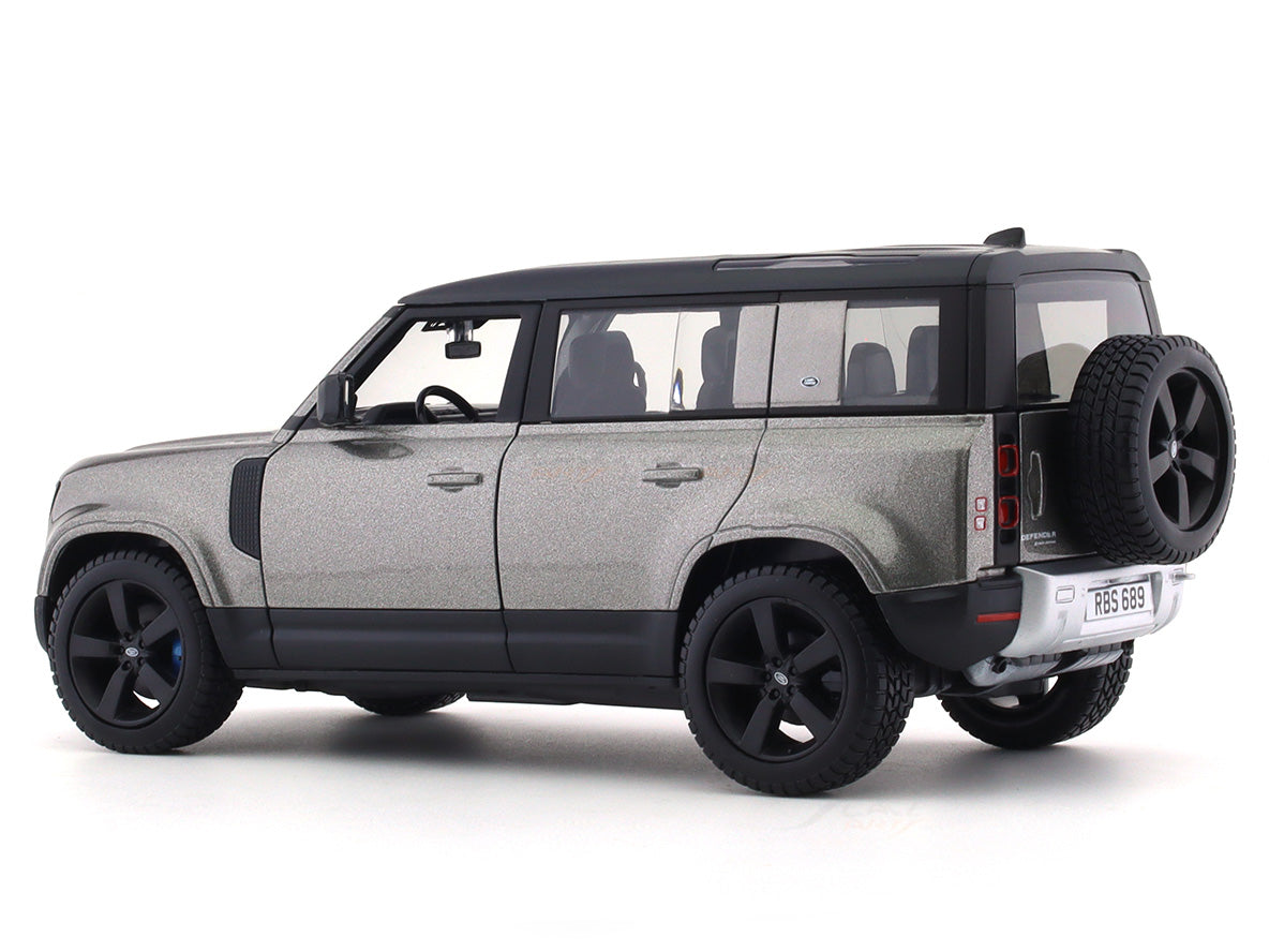 2022 Land Rover Defender 110 silver 1:24 Bburago licensed diecast Scale ...