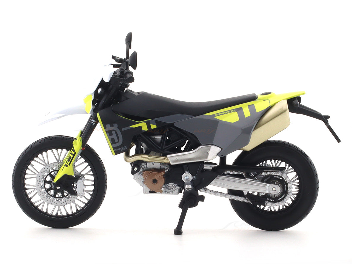 2023 Husqvarna 701 Supermoto 1:12 Maisto licensed diecast scale model ...