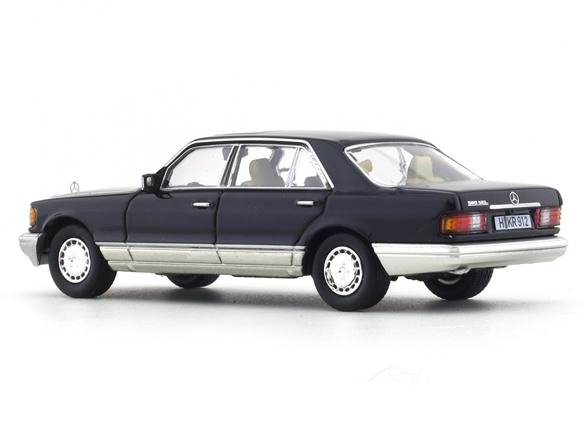 Mercedes-Benz 560 SEL W126 black 1:64 Master diecast scale model ...