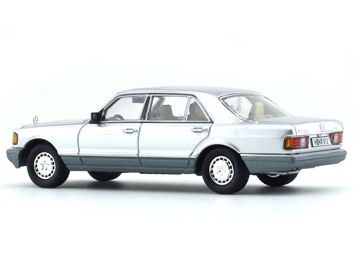 Mercedes-Benz 560 SEL W126 silver 1:64 Master diecast scale model car ...