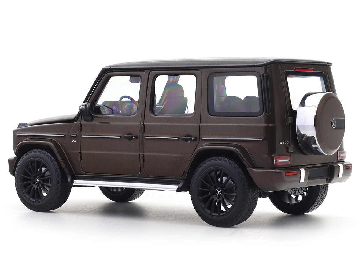 Mercedes-Benz G63 AMG W463 Brown 1:18 Minichamps diecast scale model ...