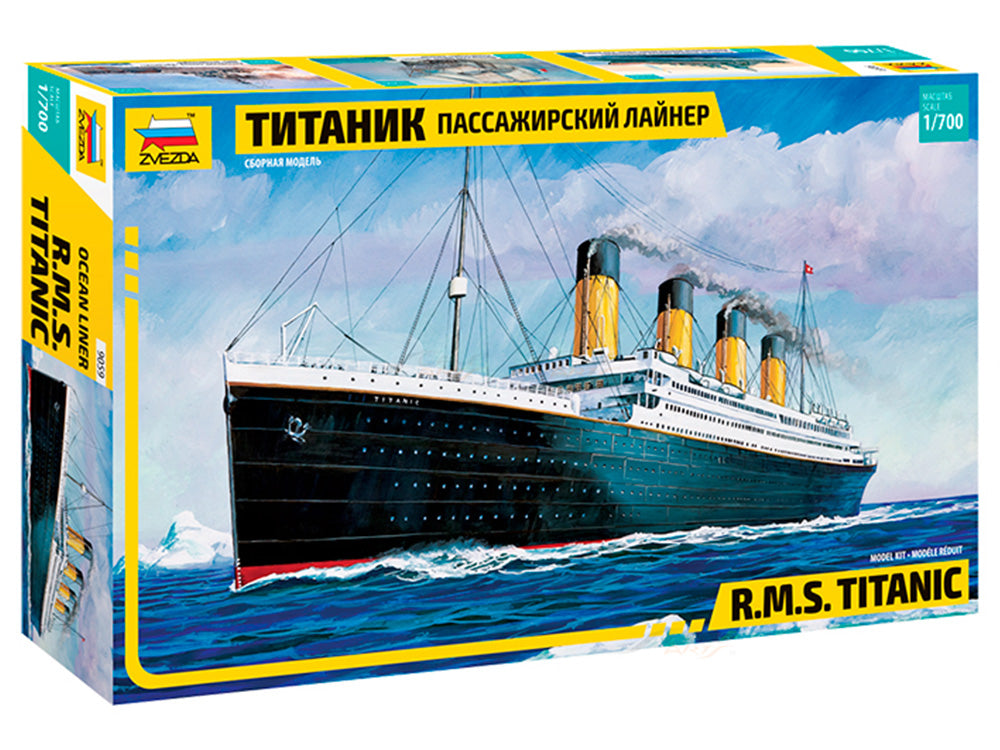 RMS Titanic 1:700 Zvezda plastic model kit | Scale Arts India