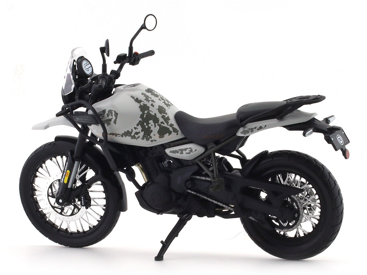 Royal Enfield Himalayan Kamet White 1:12 Maisto licensed diecast scale ...