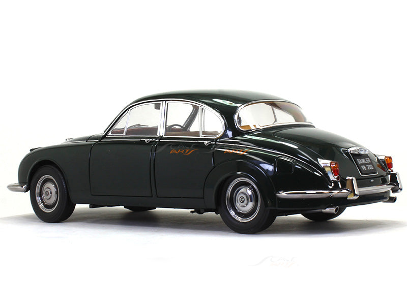 1967 Daimler V8-250 1:18 Paragon diecast scale model car | Scale Arts India