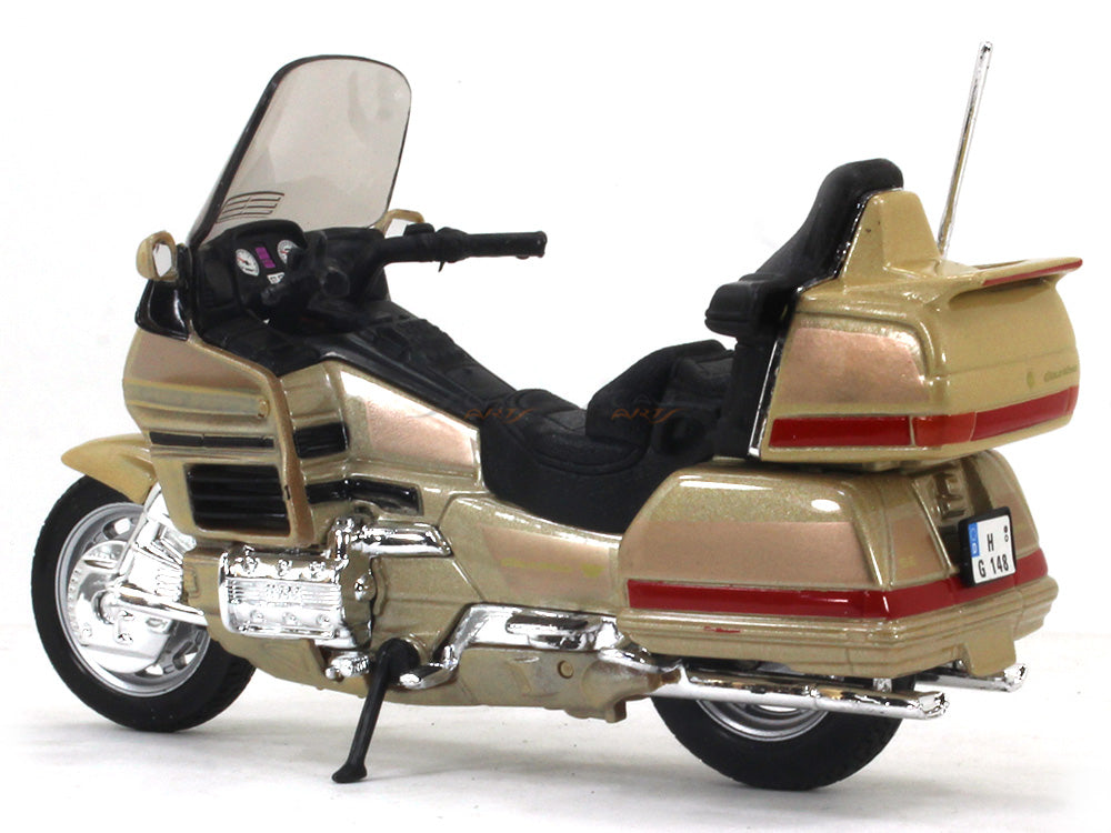Honda Gold Wing 1:18 Welly diecast Scale Model Bike | Scale Arts India