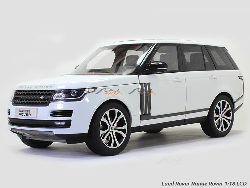 Land Rover Range Rover 1:18 LCD diecast Scale Model Car | Scale Arts India