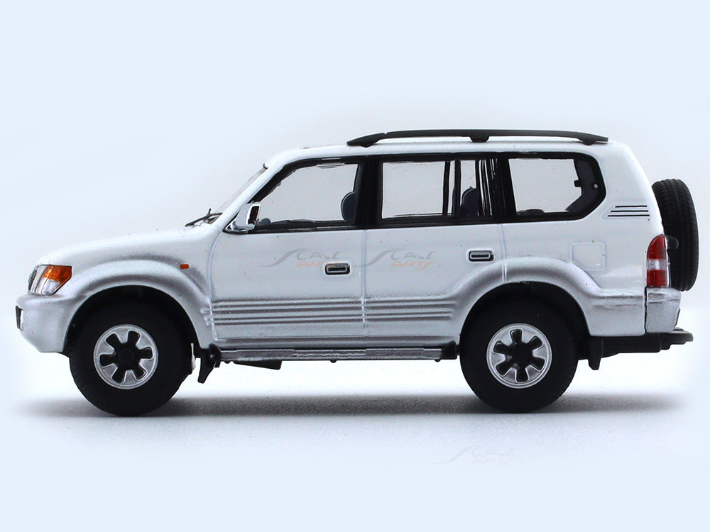 Toyota Land Cruiser LC90 Prado white 1:64 GCD diecast scale model car ...